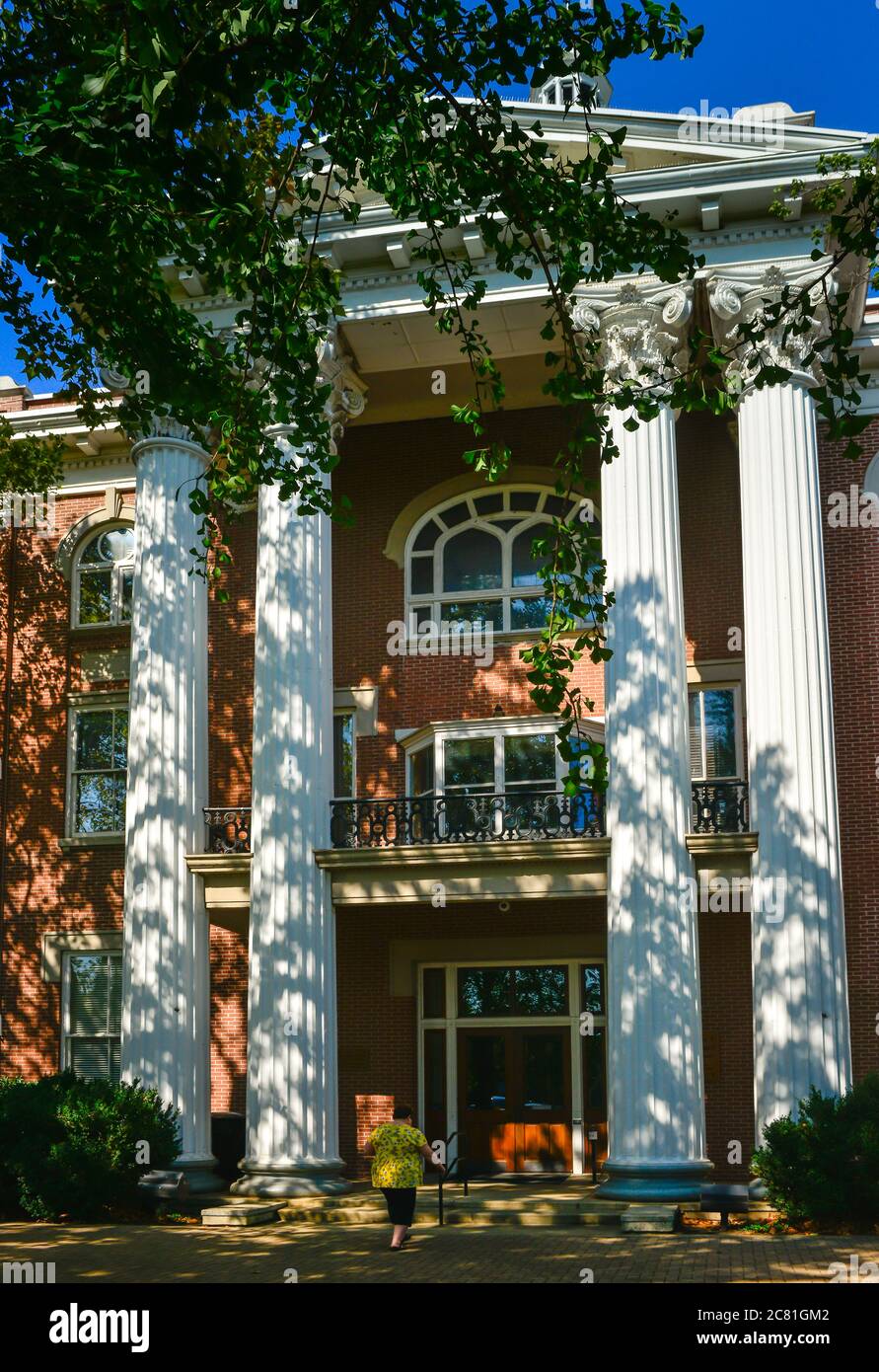 Person county courthouse hi-res stock photography and images - Alamy