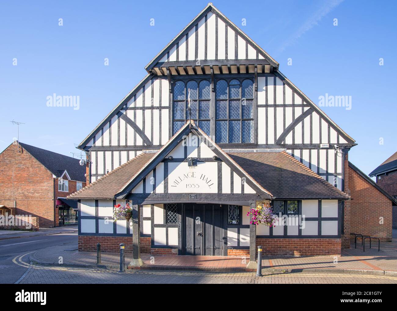 Cranleigh village hi-res stock photography and images - Alamy
