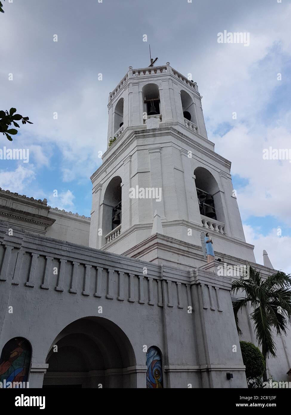 Cebu metropolitan cathedral philippines hi-res stock photography and ...