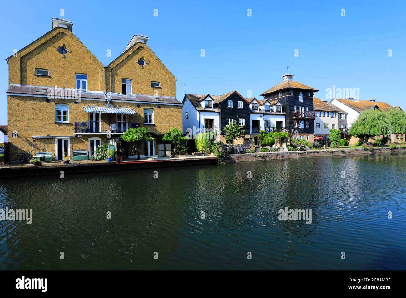 Gazebos river lea hi-res stock photography and images - Alamy