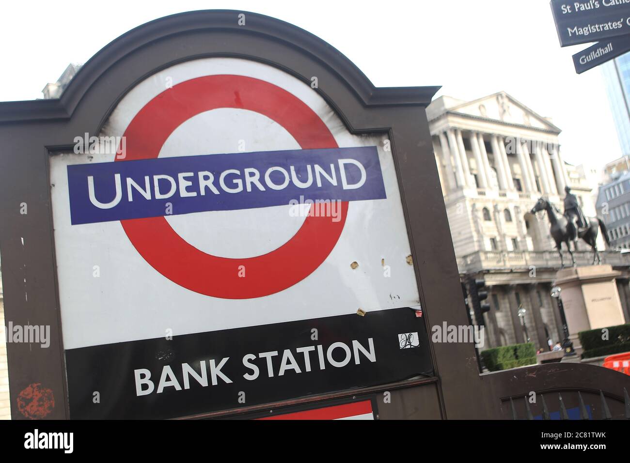 Bank underground station in london hi-res stock photography and images ...