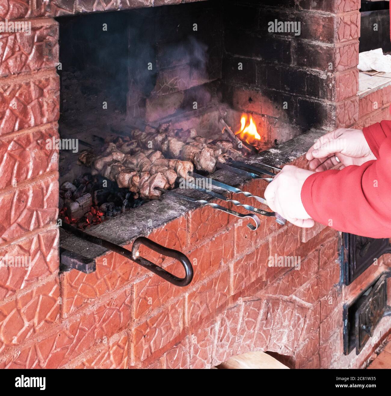 Hot red coals in oven hi-res stock photography and images - Alamy
