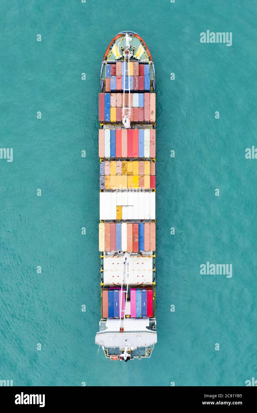 Shanghai container terminal hi-res stock photography and images - Alamy