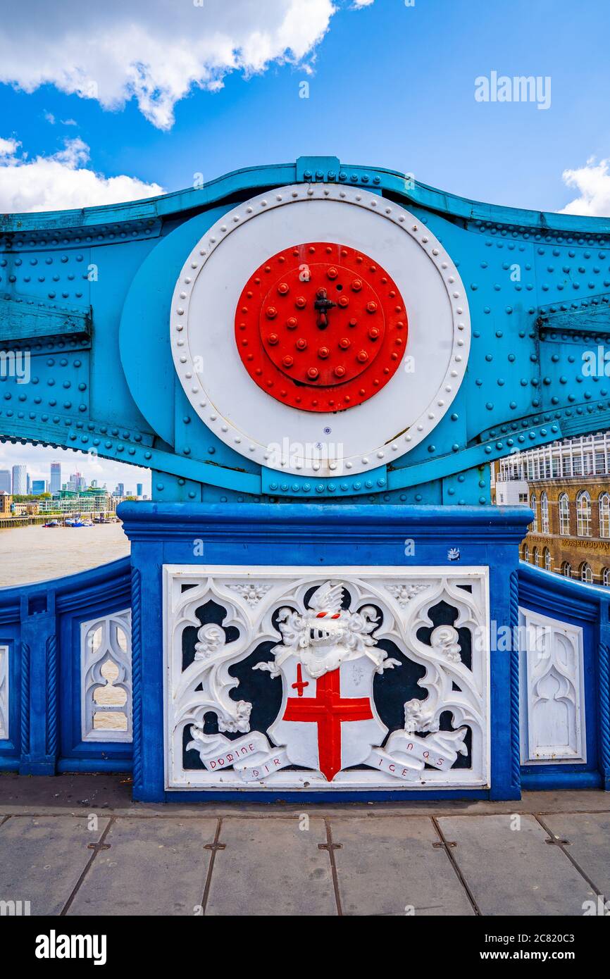 Vertical closeup shot of the famous Tower Bridge, the symbol of England ...
