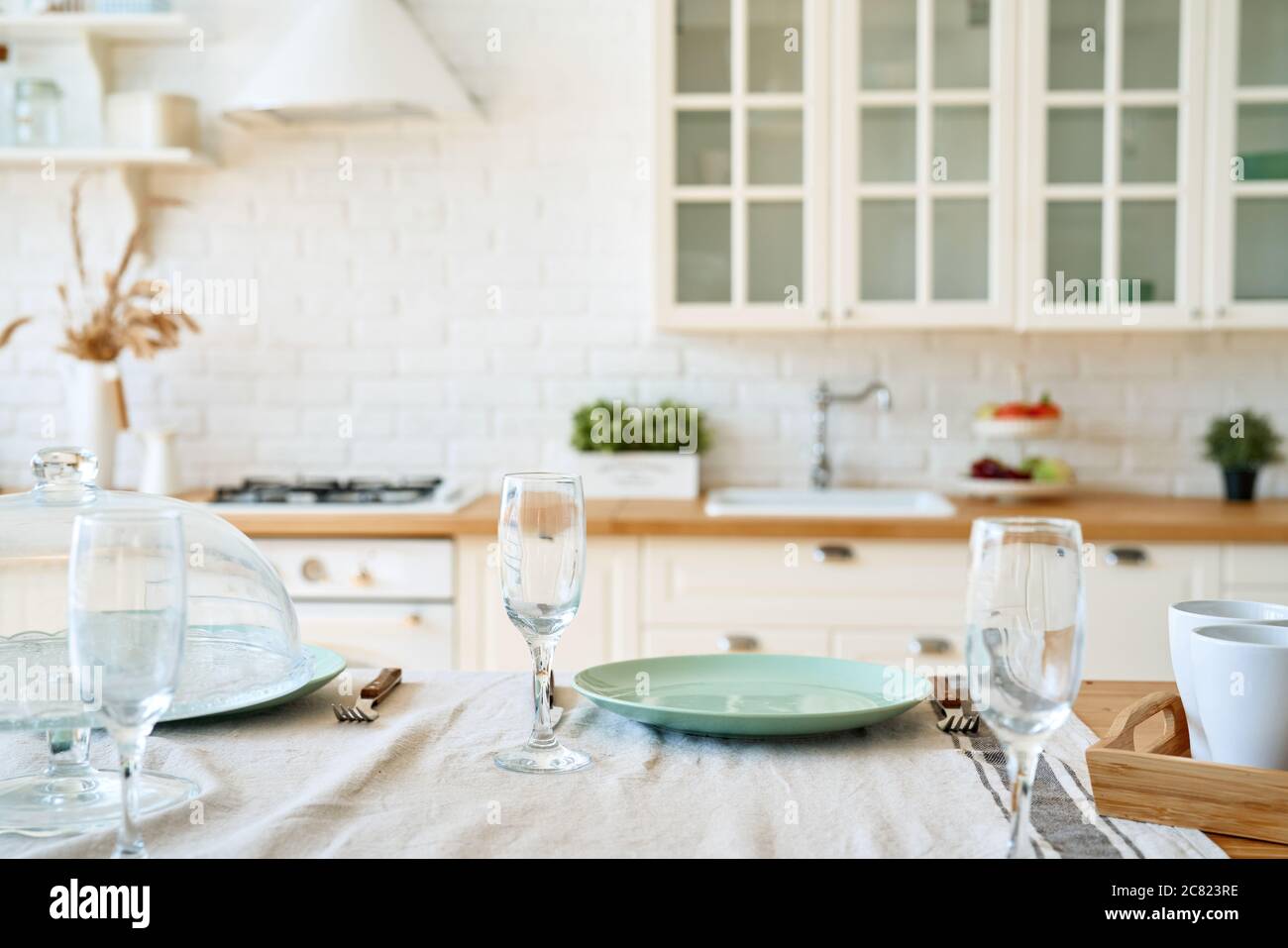 Formal dinner party hi-res stock photography and images - Alamy