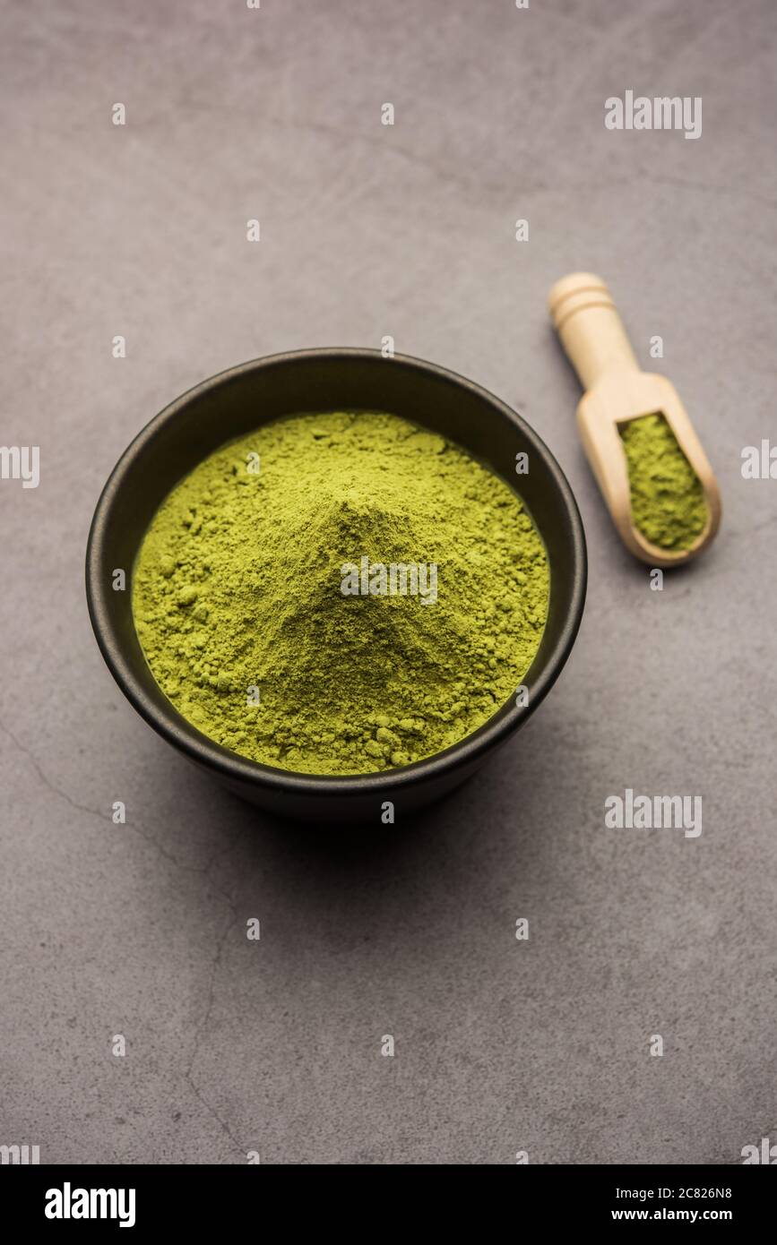 Indian bridal henna paint hi-res stock photography and images - Alamy