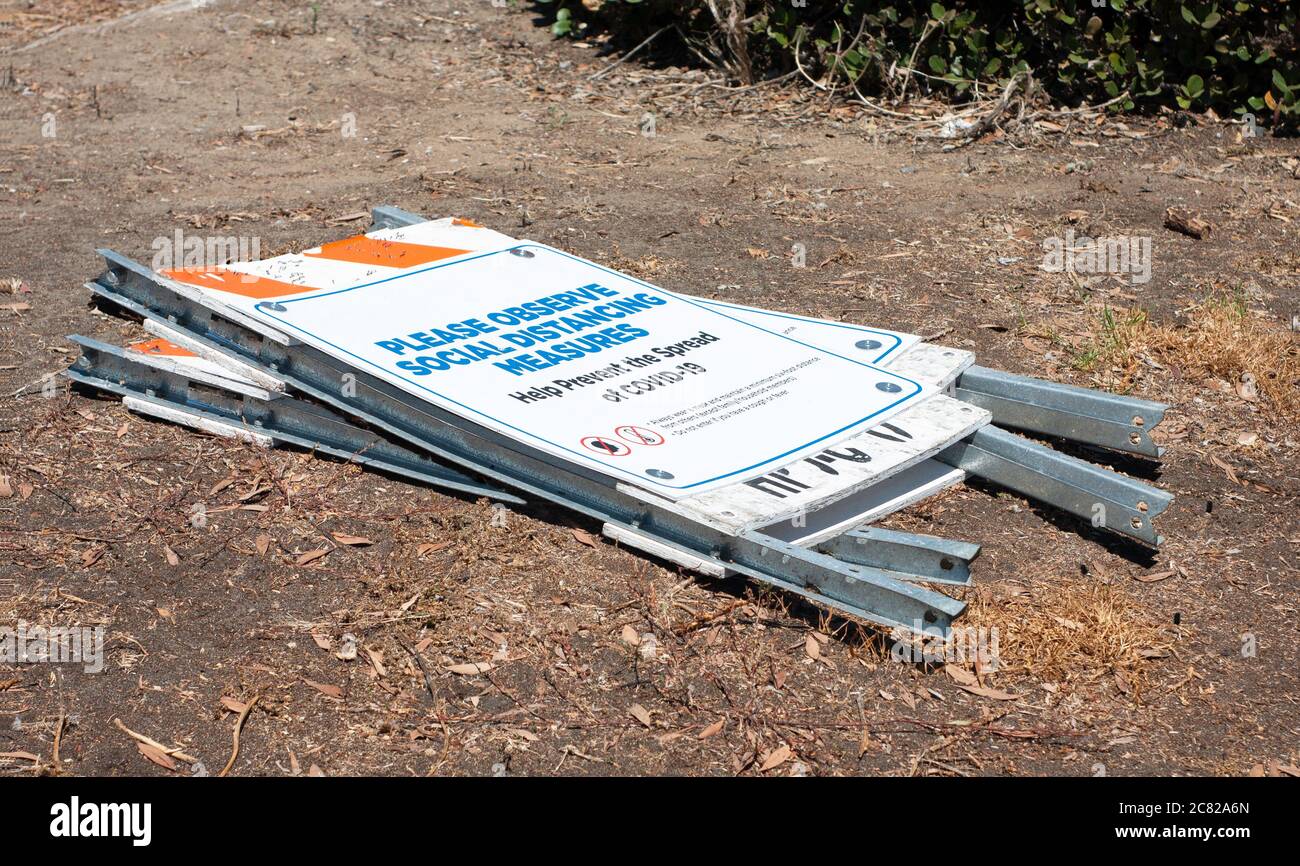 Down ground hi-res stock photography and images - Alamy