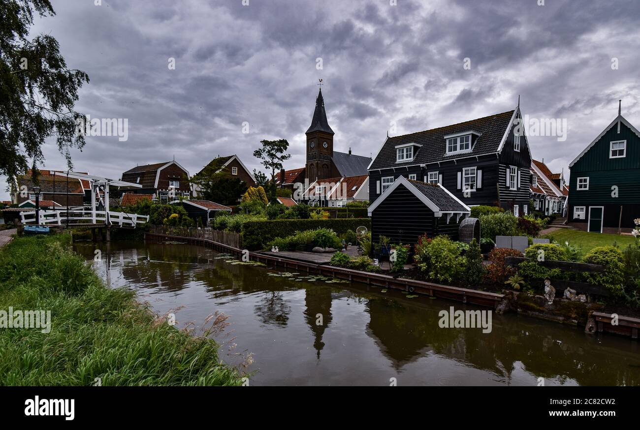 Bridge to village of marken hi-res stock photography and images - Alamy