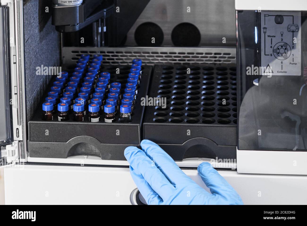 Hplc system hi-res stock photography and images - Alamy