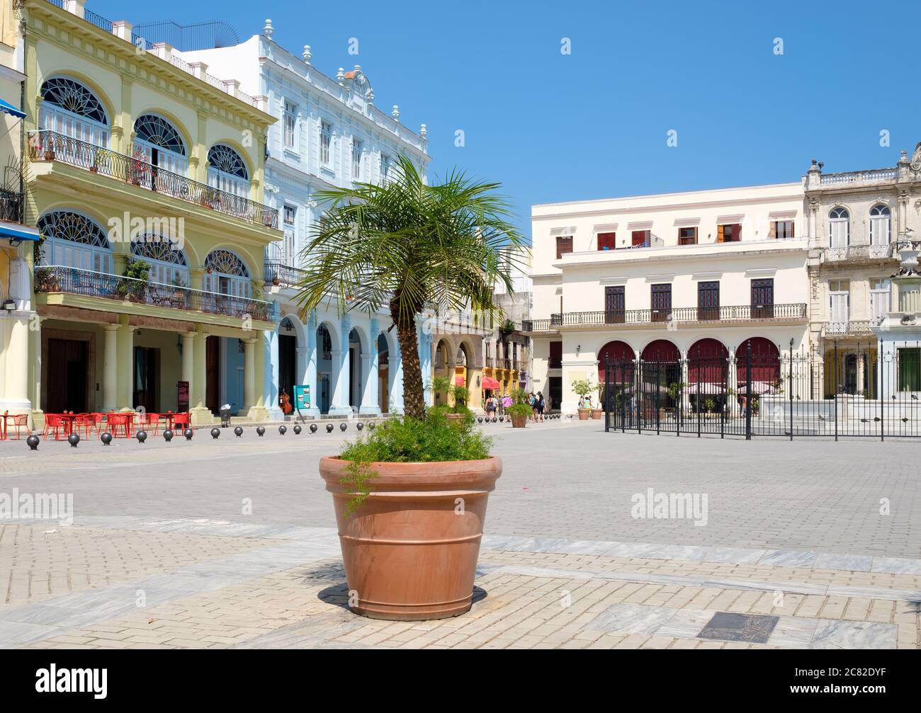 Plaza Vieja or Old Square, an iconic landmark of Old Havana Stock Photo ...