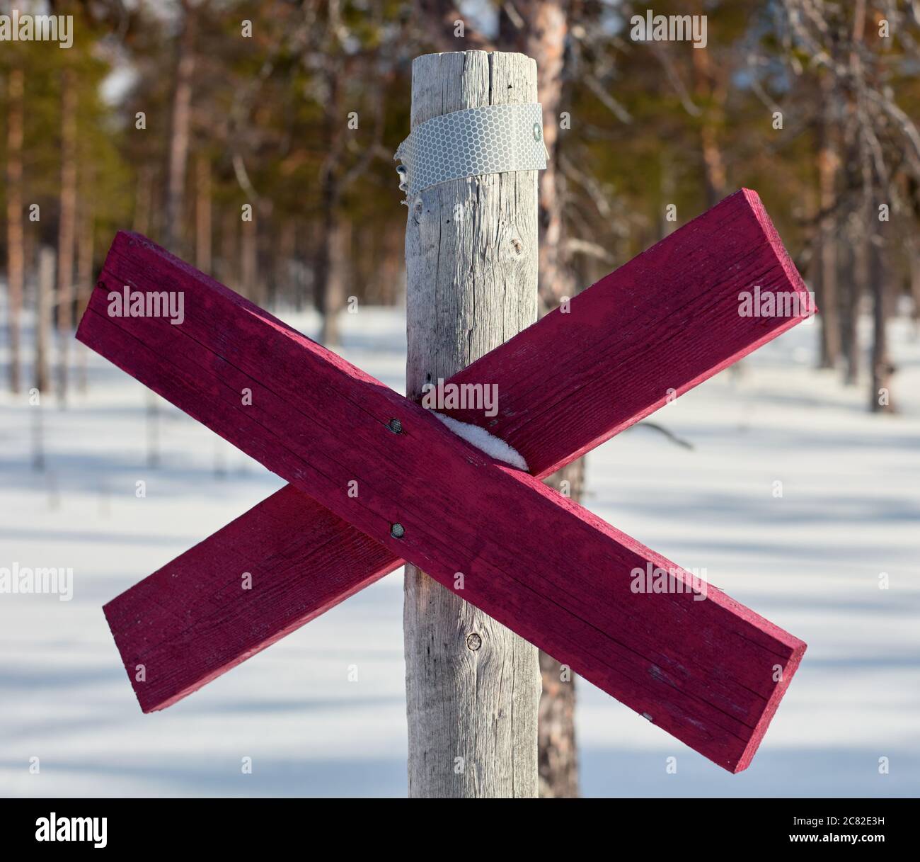 Stolpe med kryss hi-res stock photography and images - Alamy