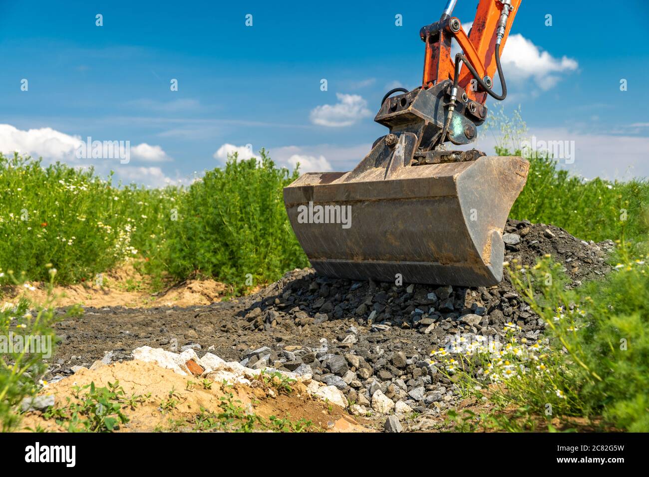 Small earth mover hi-res stock photography and images - Alamy