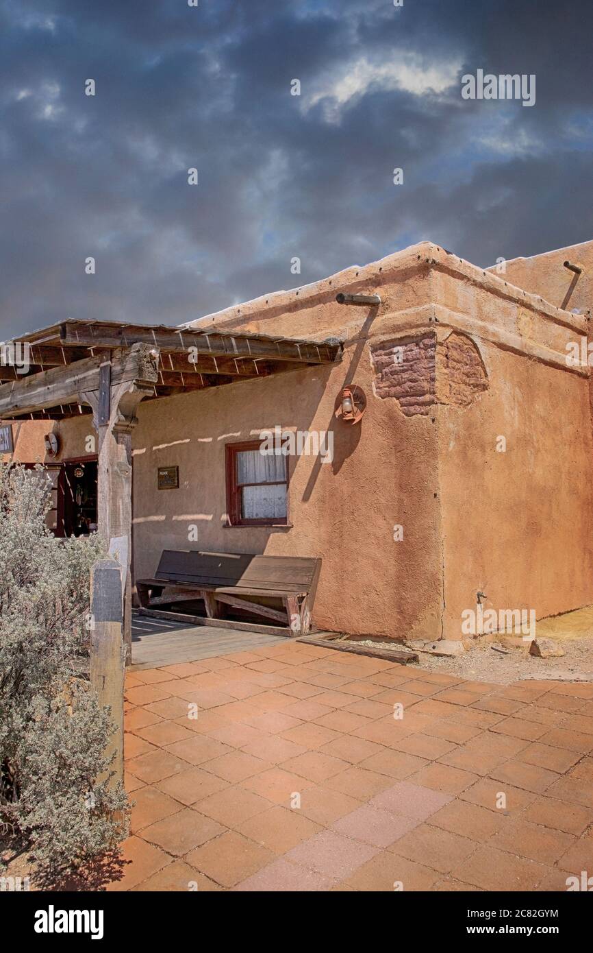 Old west saloon historical hi-res stock photography and images - Alamy