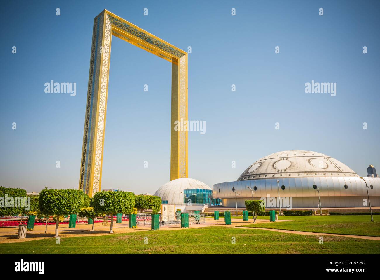 Dubai frame landscape hi-res stock photography and images - Alamy