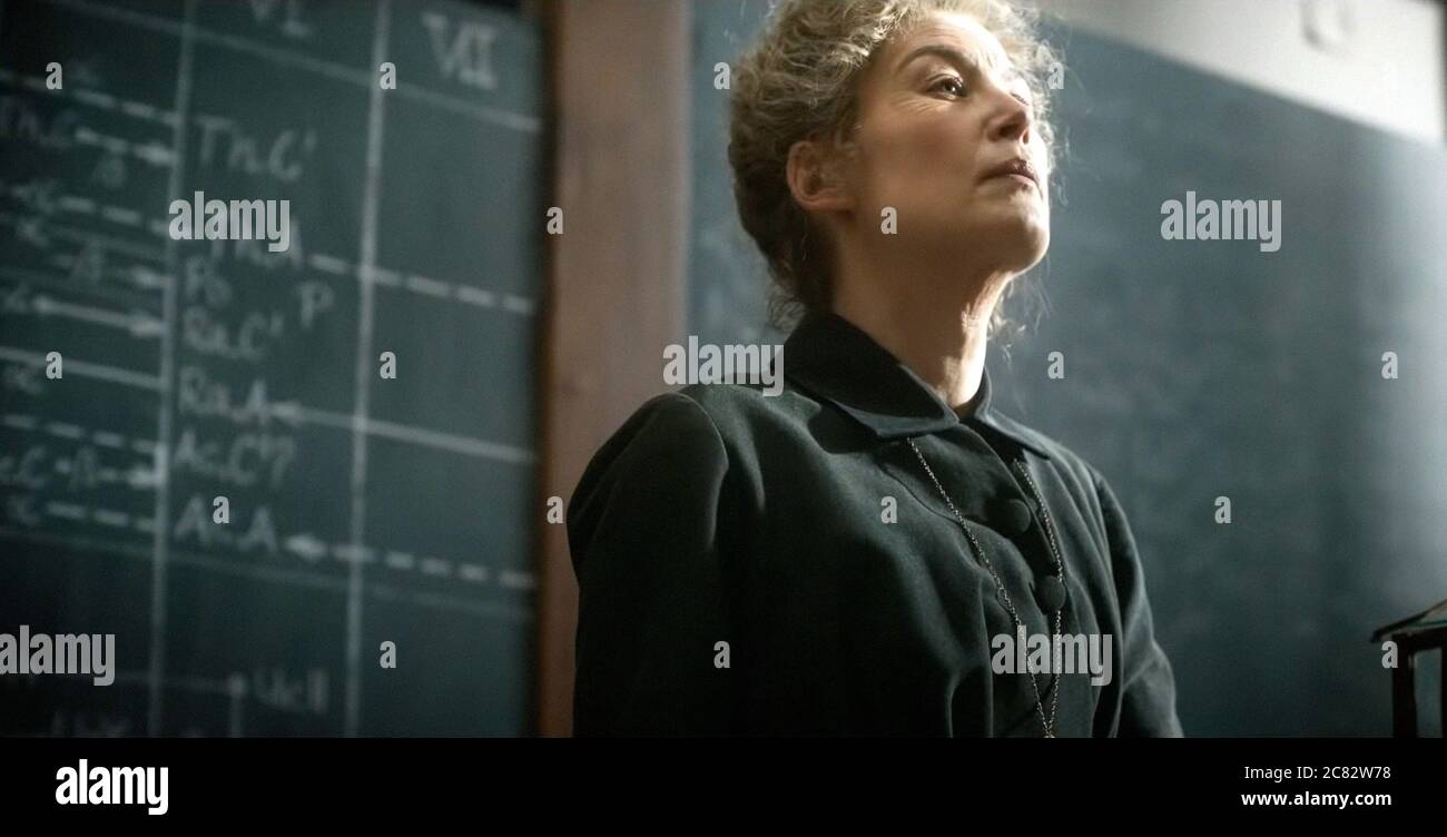 RADIOACTIVE, Rosamund Pike as Marie Curie, 2019. © Amazon / Courtesy ...