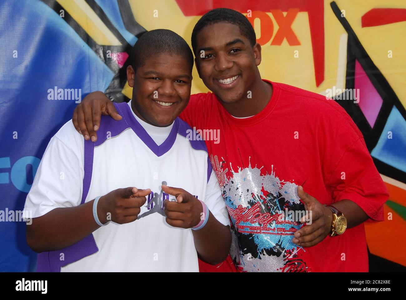 Kyle and Chris Massey at the 2007 Teen Choice Awards - Arrivals held at ...