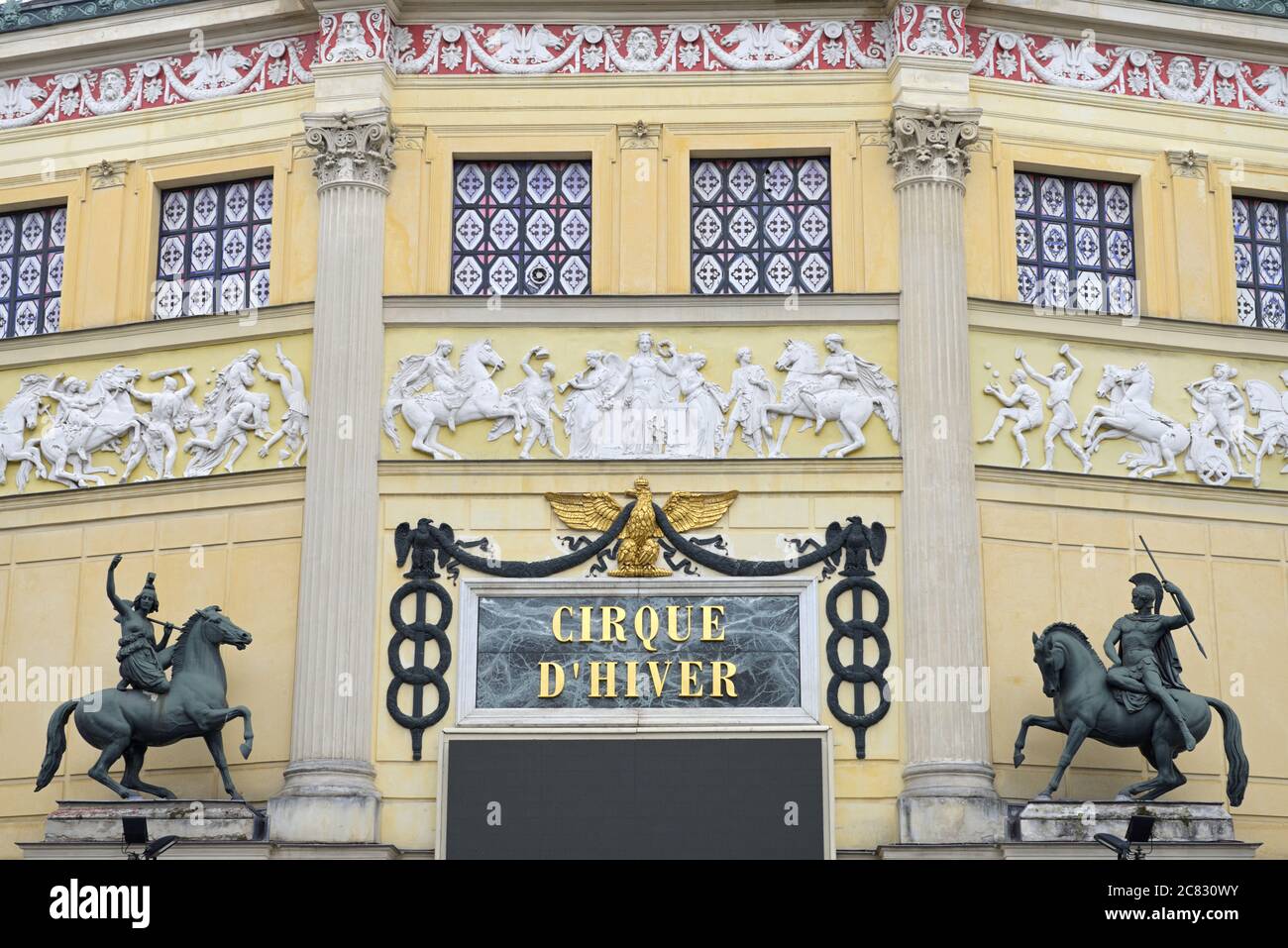 Cirque dhiver de paris hi-res stock photography and images - Alamy