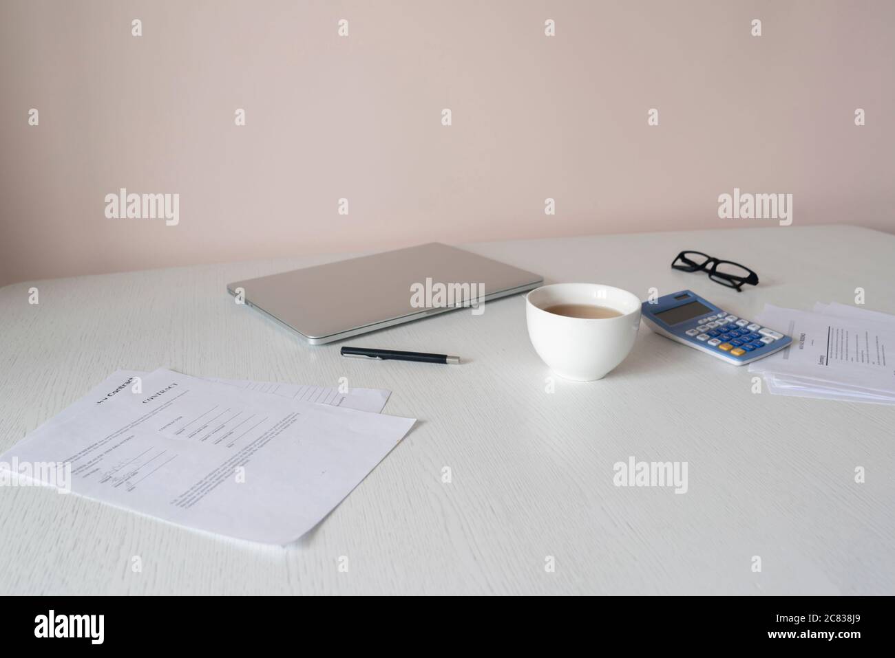 Simple work table of freelance hi-res stock photography and images - Alamy
