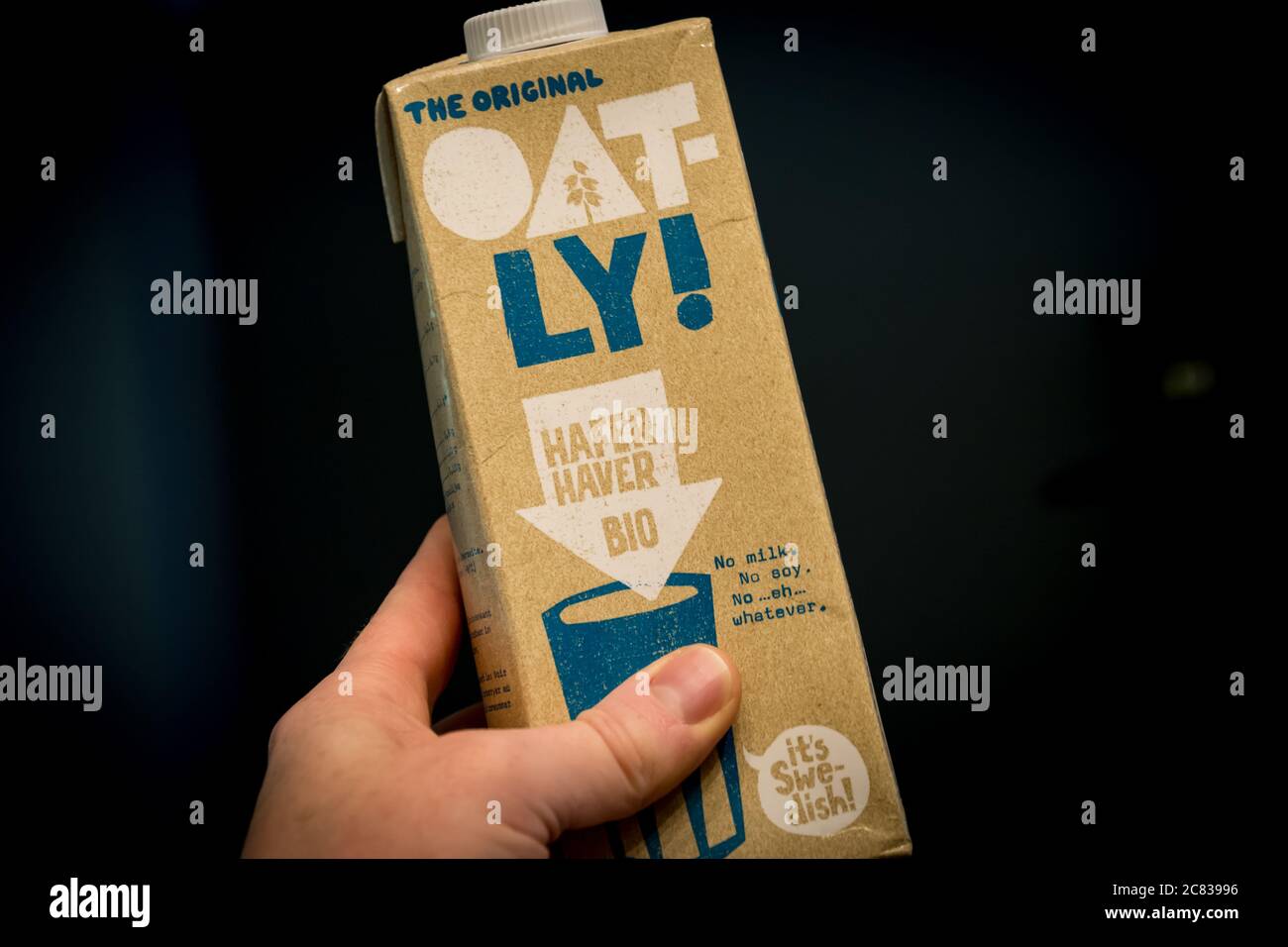 Bio hafer milk hi-res stock photography and images - Alamy