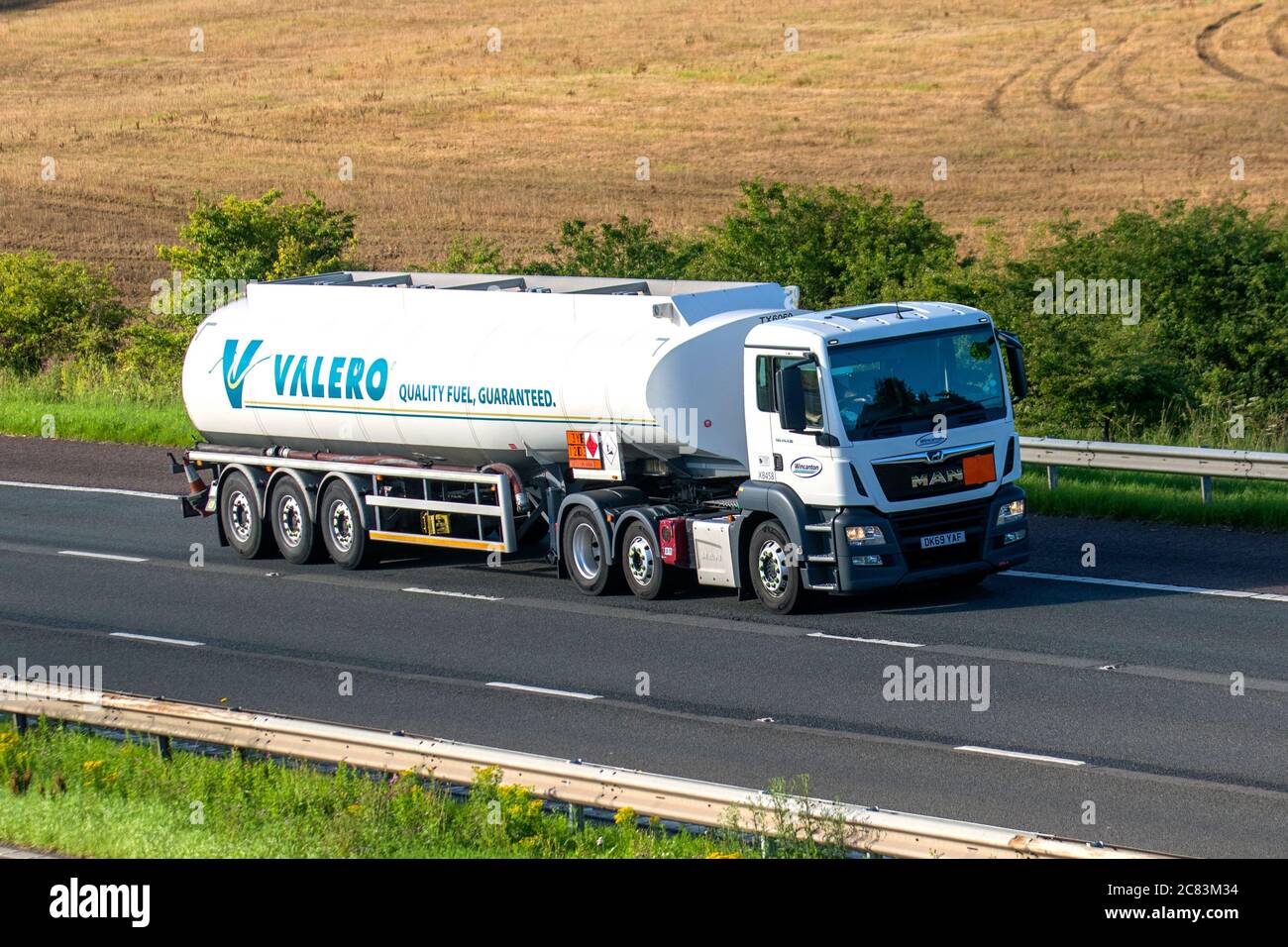 Petroleum road fuel tankers hi-res stock photography and images - Alamy