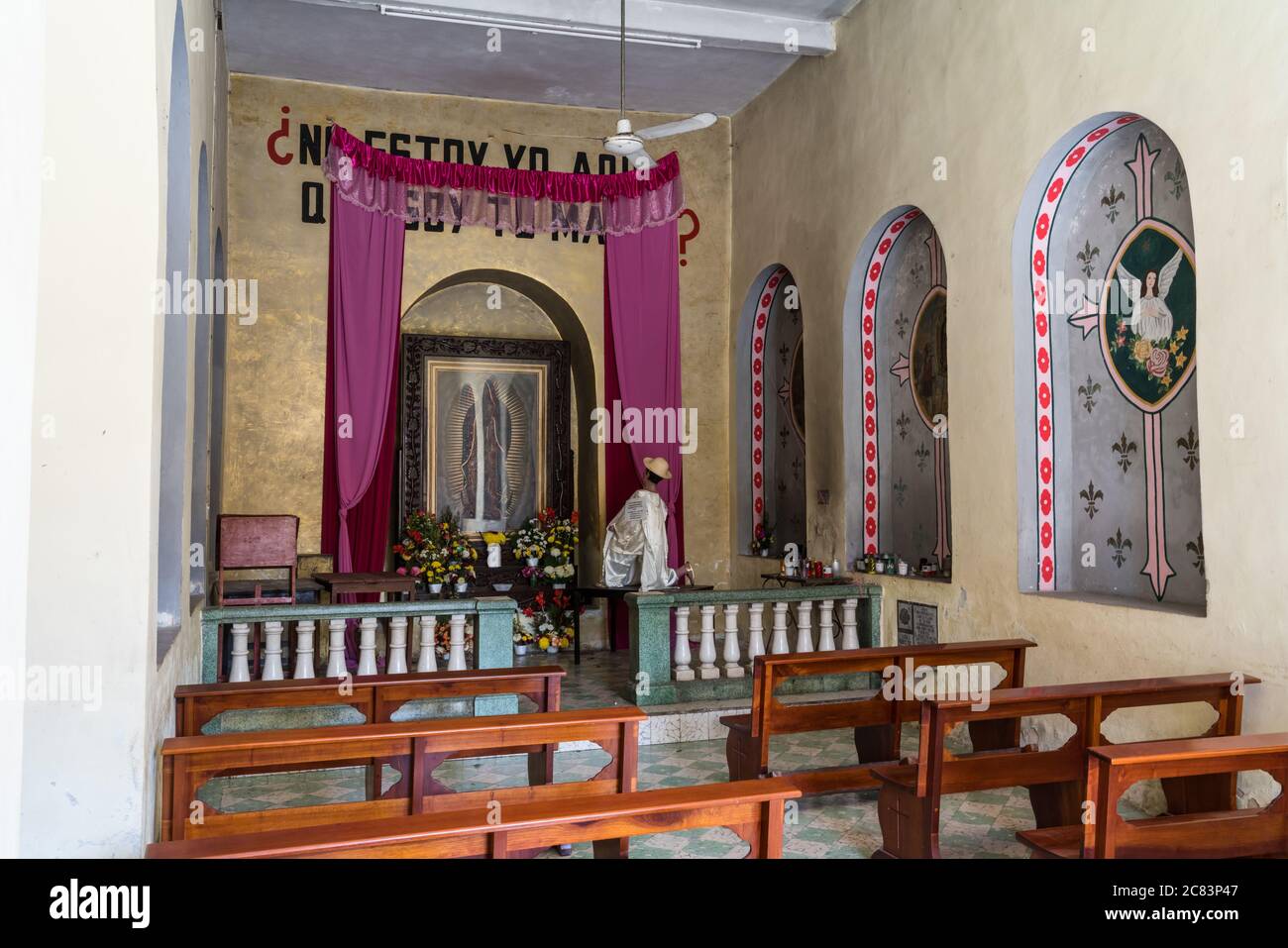 Mexico chapel interior hi-res stock photography and images - Alamy