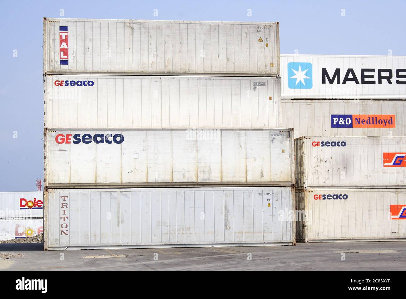 Colombia shipping port hi-res stock photography and images - Alamy