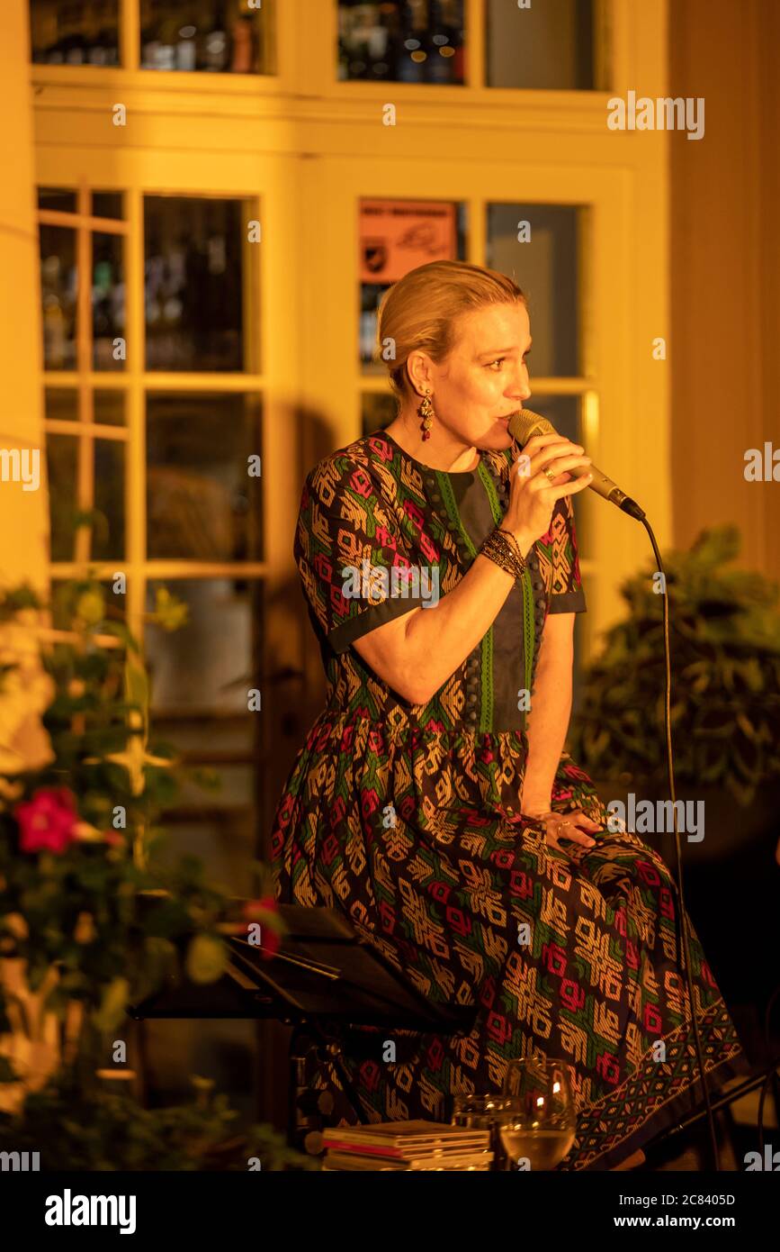 Aga zaryan hi-res stock photography and images - Alamy