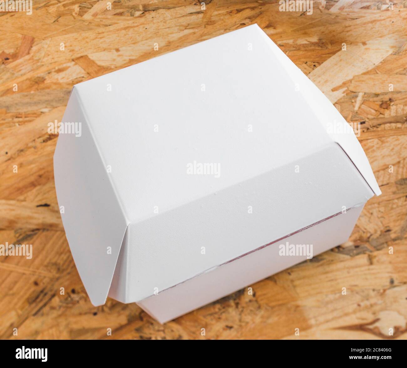 Assembled table hi-res stock photography and images - Alamy