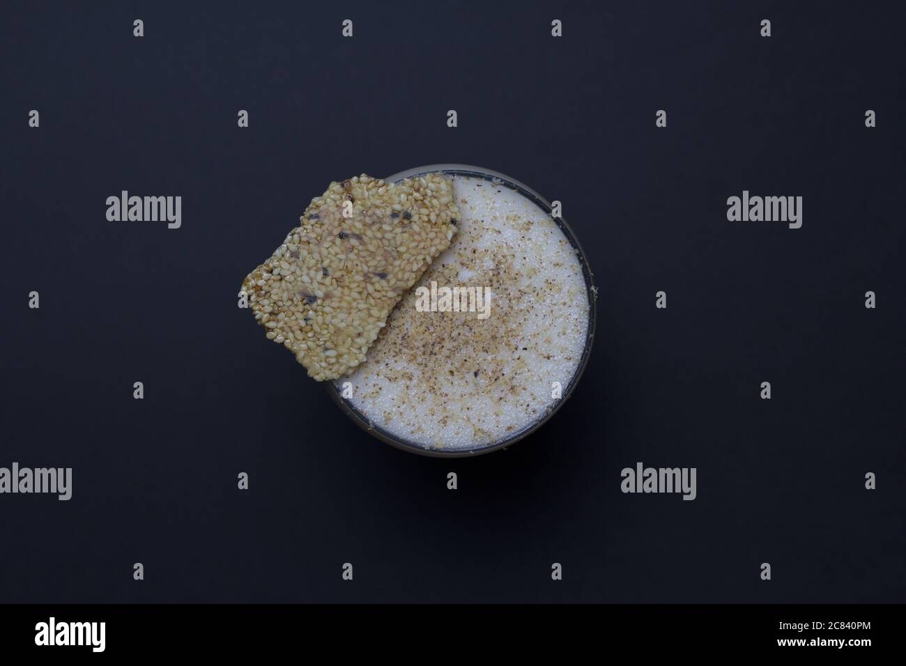 Cocktail shoot from above Stock Photo - Alamy