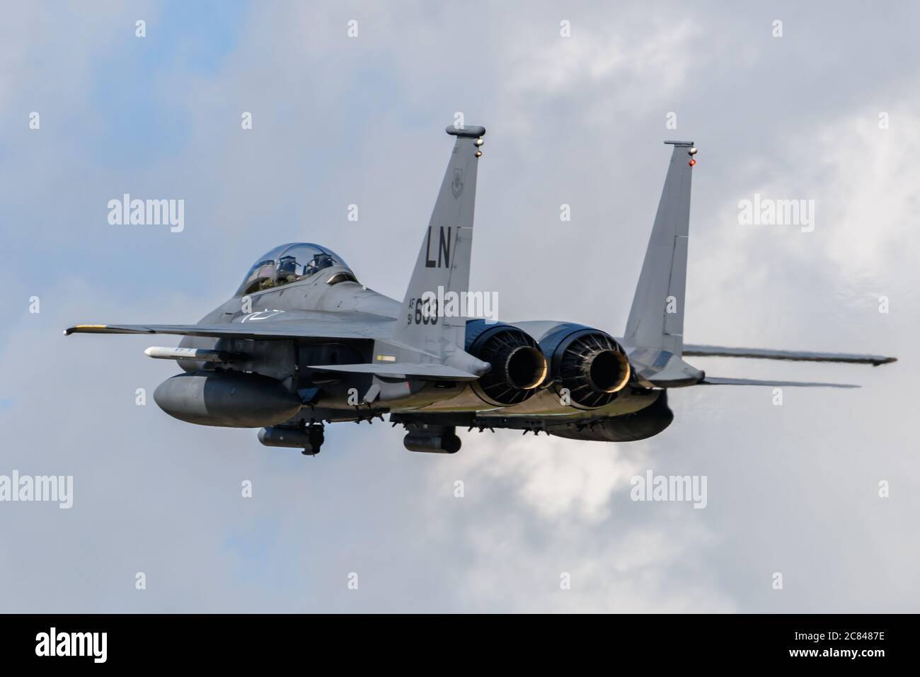 F 15 aircraft jet engine hi-res stock photography and images - Alamy