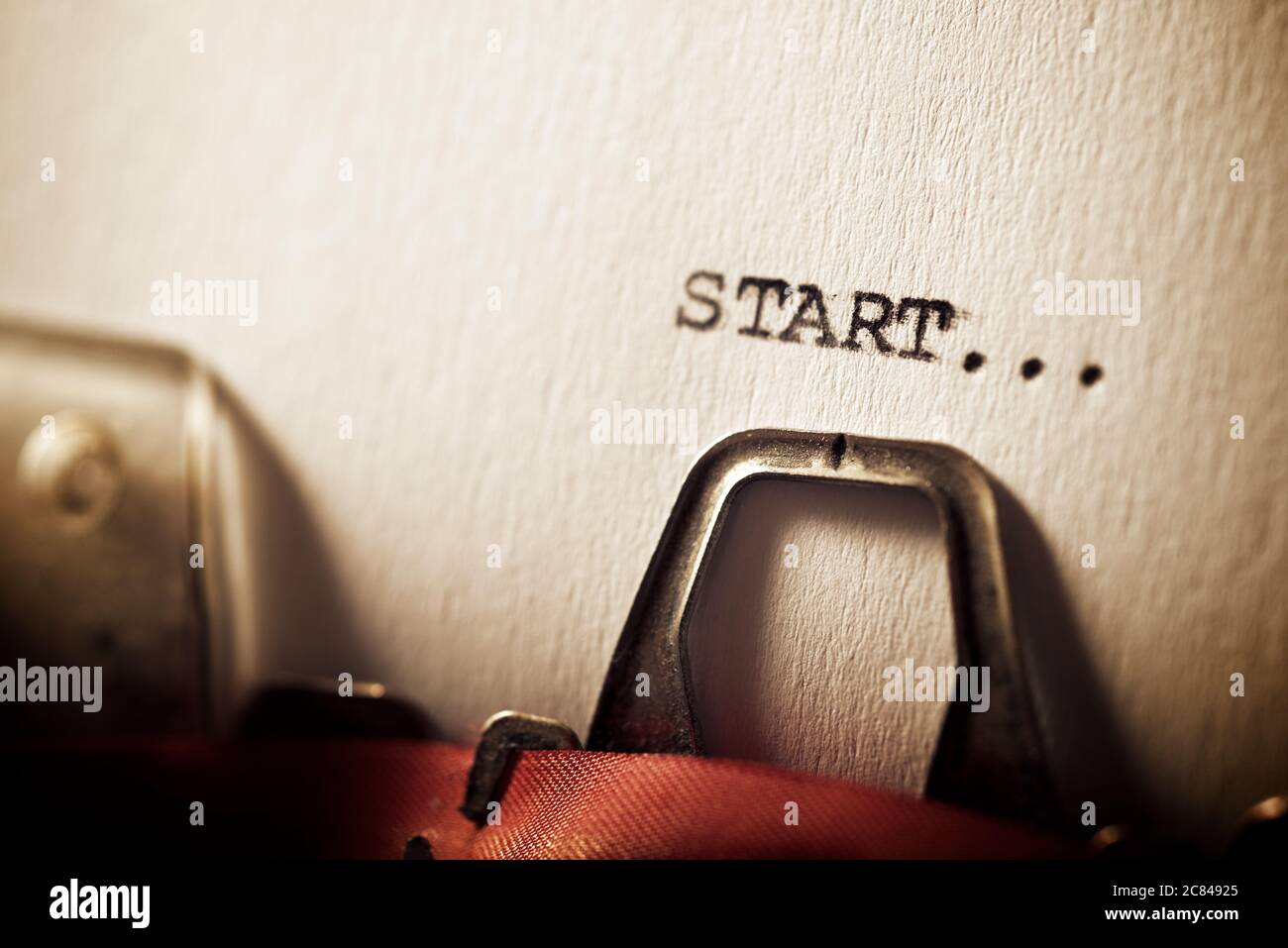 Start word written with a typewriter Stock Photo - Alamy