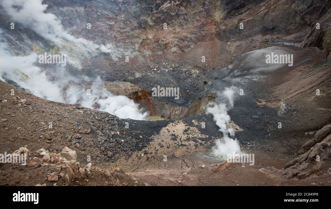 Picture of Mutnovsky Volcano in Russia Stock Photo - Alamy
