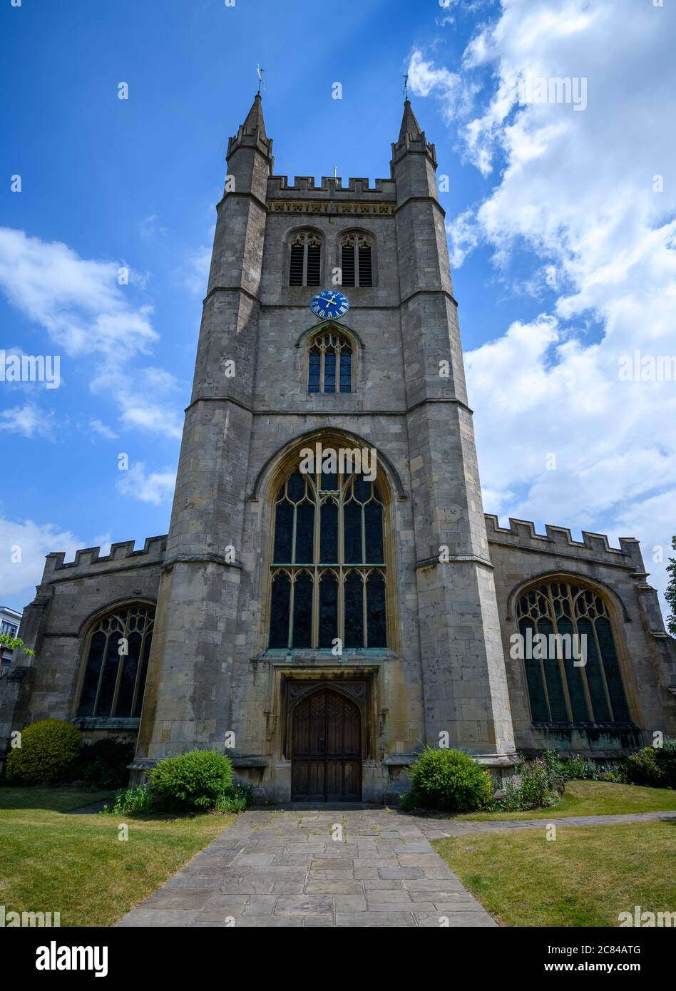 A view of St Nicolas Church in Newbury town centre Stock Photo - Alamy
