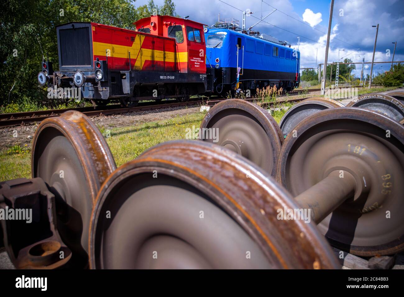 Class 140 locomotive hi-res stock photography and images - Alamy