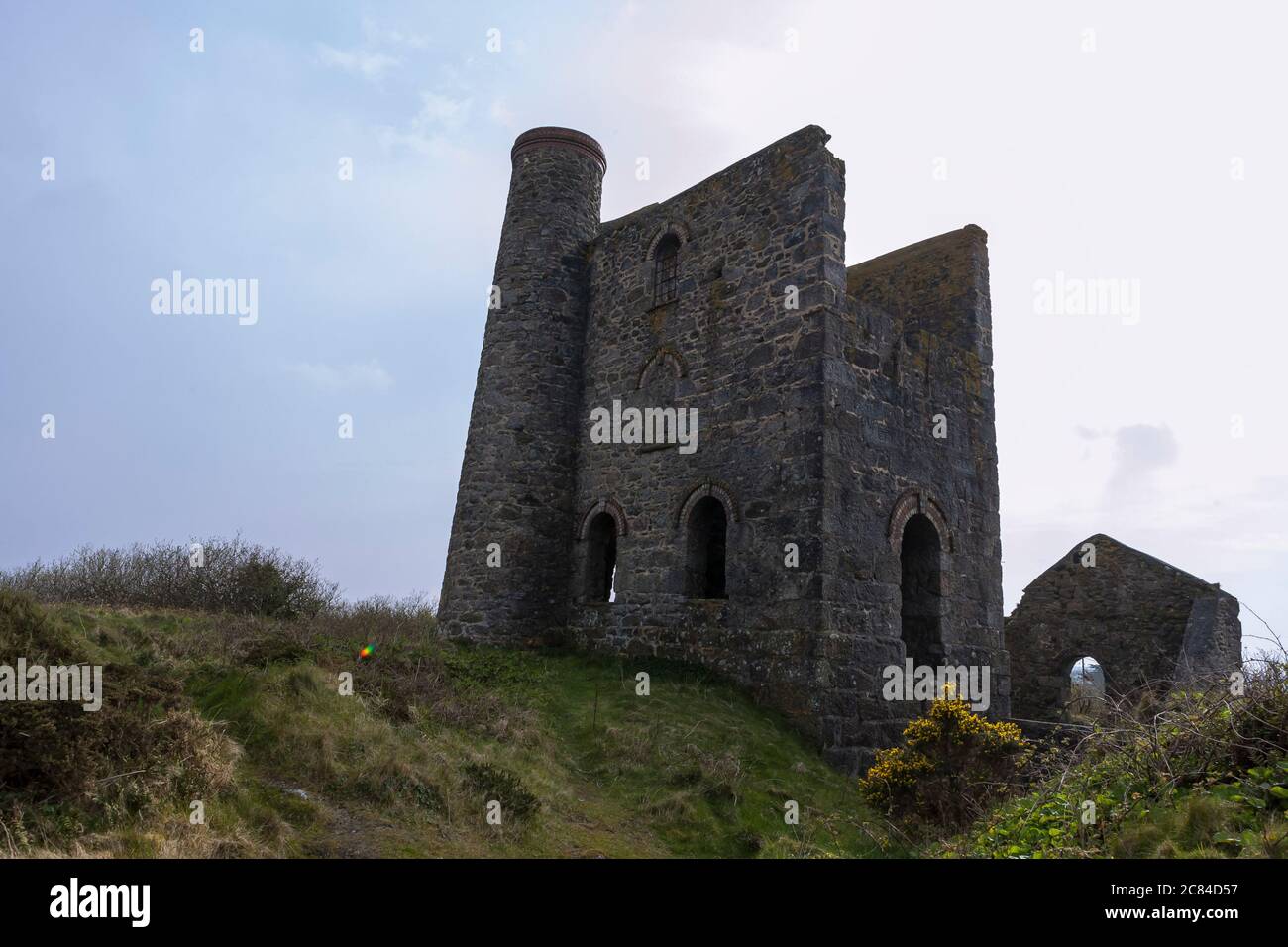 The ruins of Giew Mine engine house on Trink Hill, Towednack, Cornwall ...