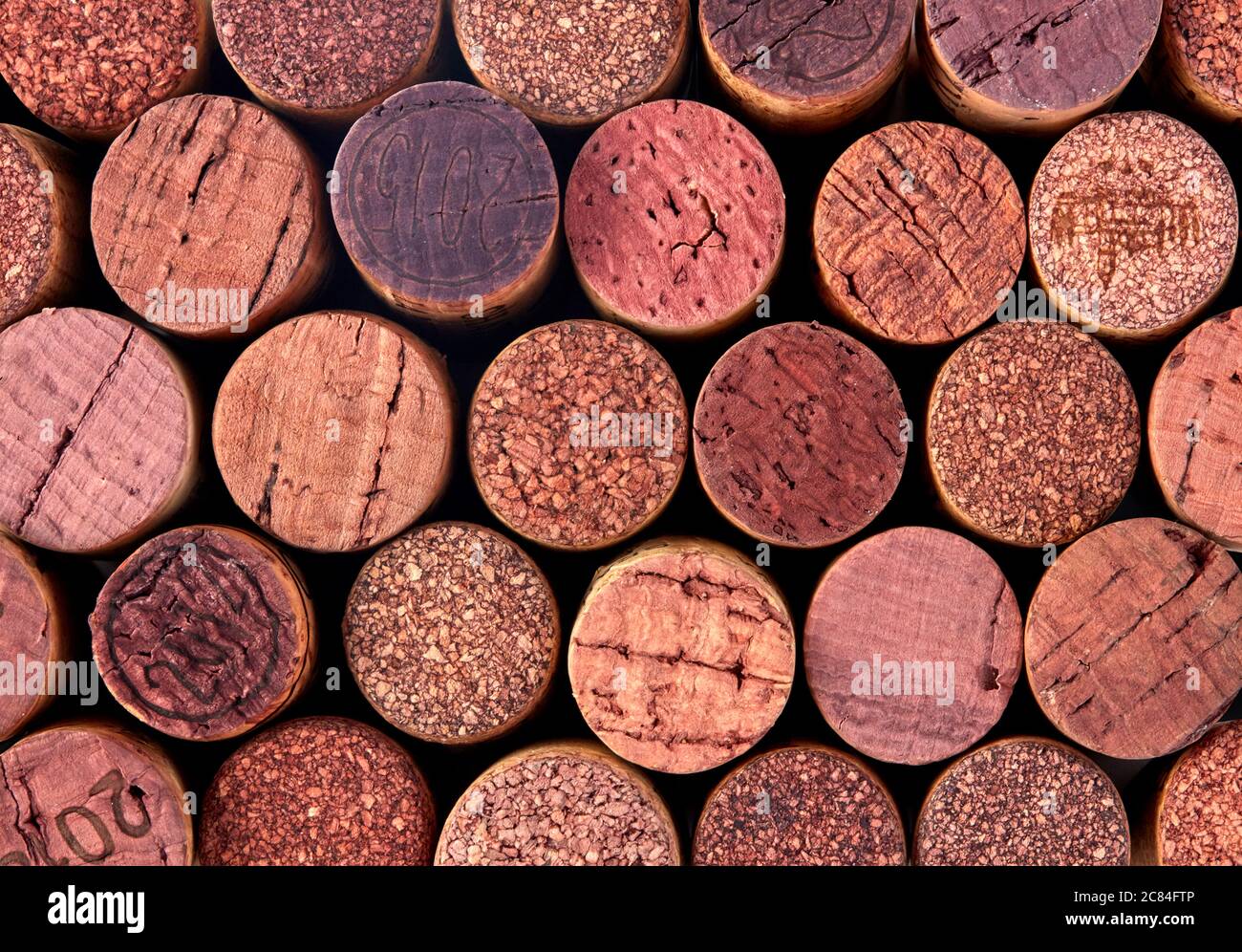 Red wine corks background Stock Photo - Alamy
