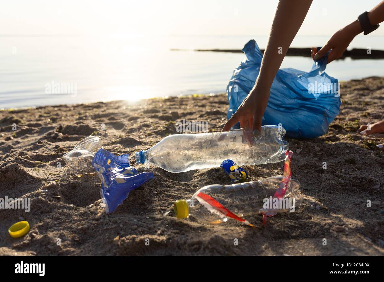Cleaning up plastic pollution water hi-res stock photography and images ...