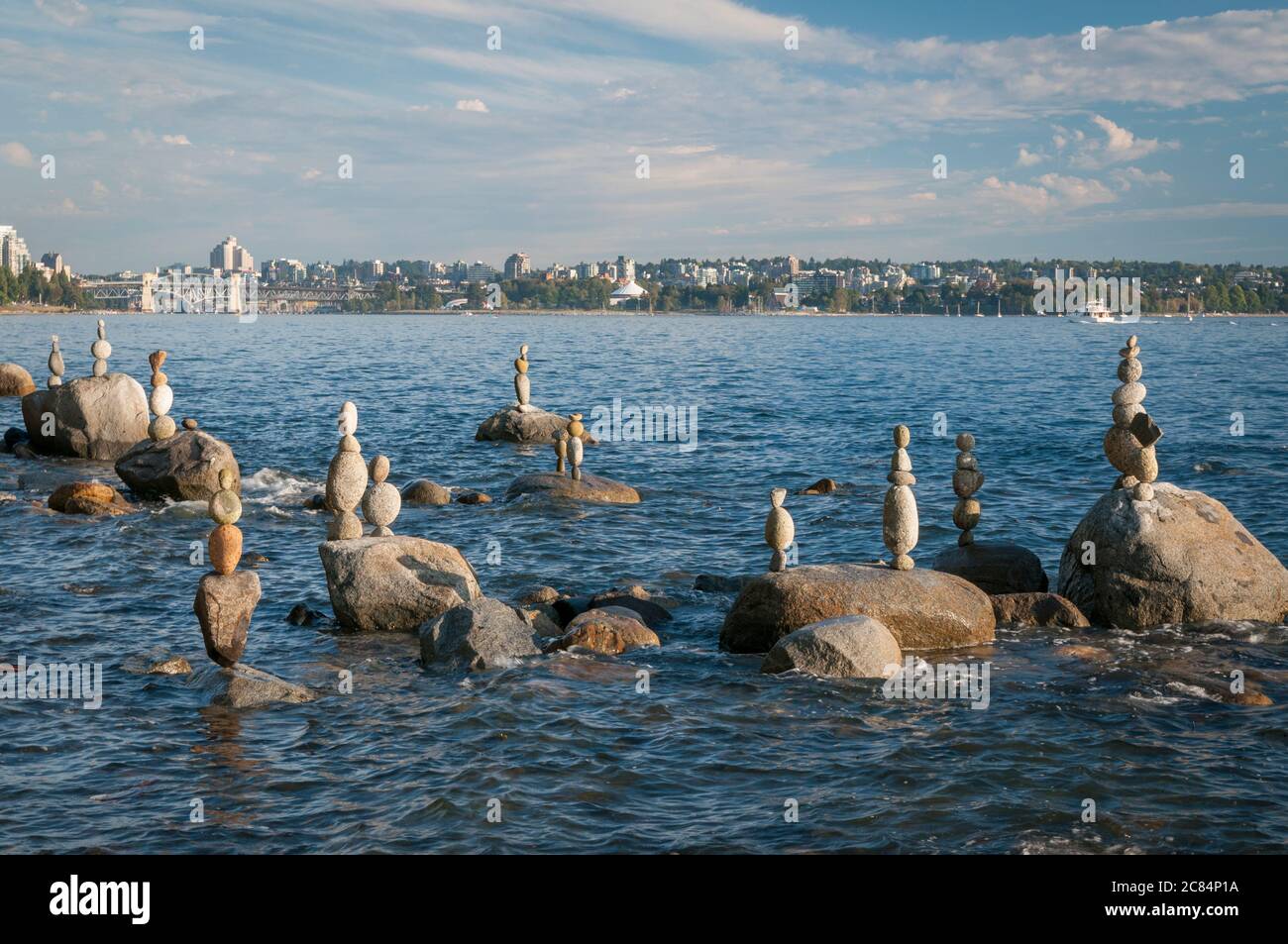 Balancing rock canada hi-res stock photography and images - Alamy