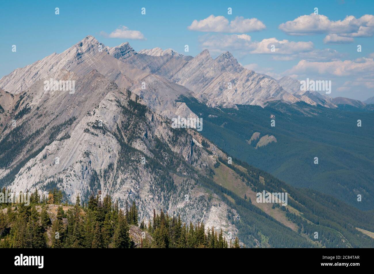 Sloping mountain range hi-res stock photography and images - Alamy