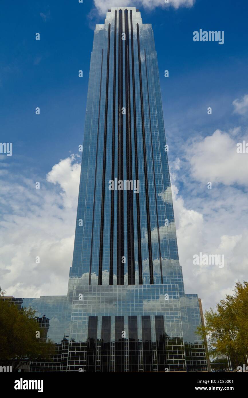 Houston tower hi-res stock photography and images - Alamy