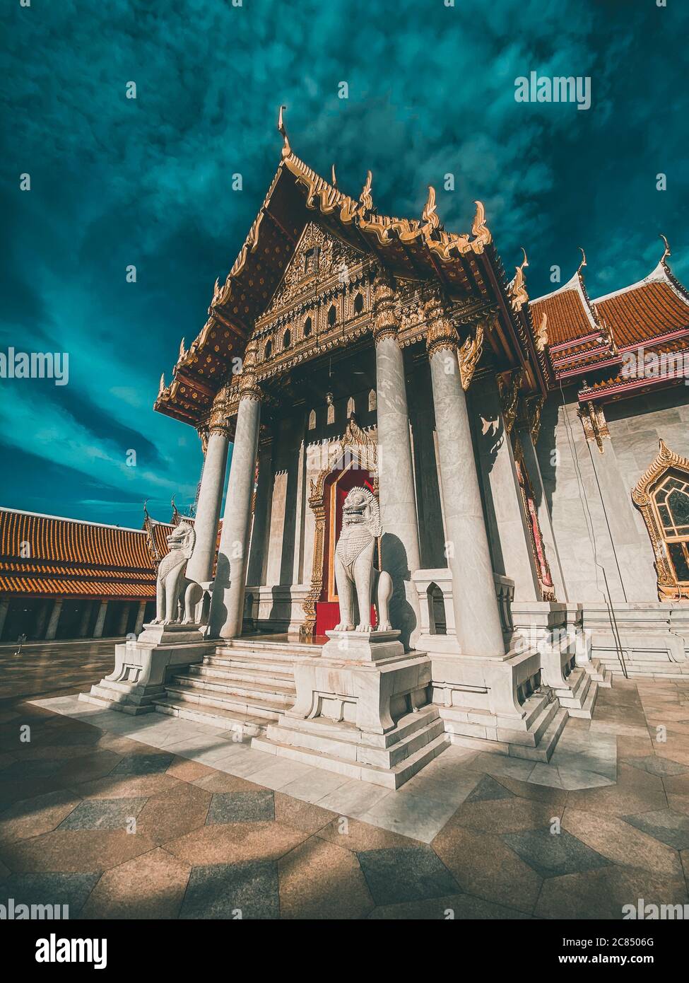Wat Benchamabophit, the marble temple, in Bangkok, Old Town, Thailand ...