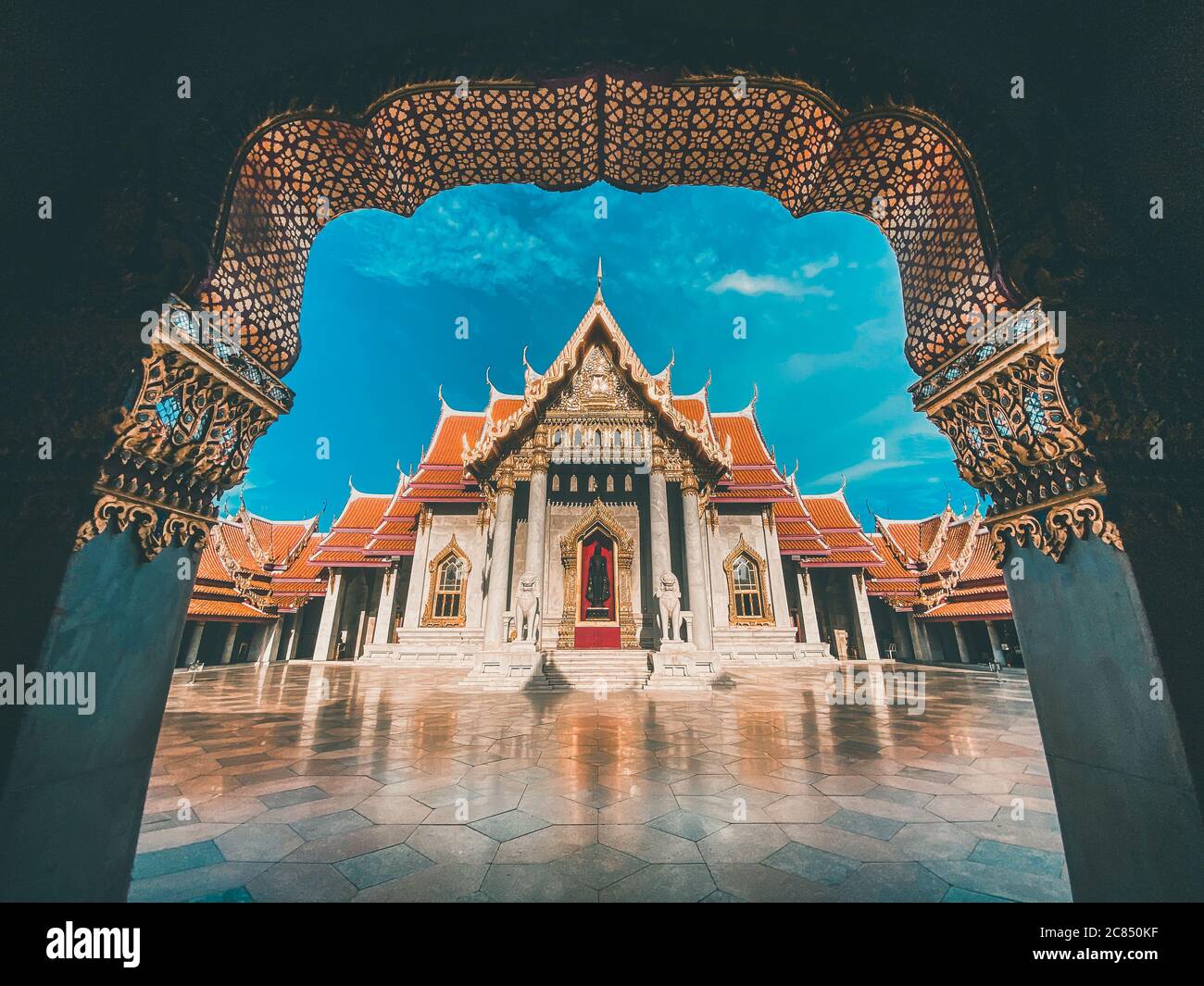 Wat Benchamabophit, the marble temple, in Bangkok, Old Town, Thailand ...