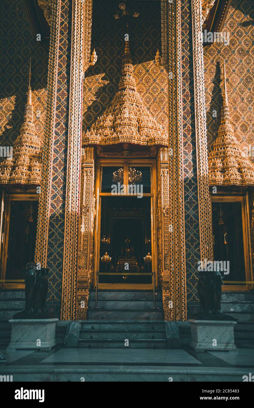 Wat Ratchabophit Sathitmahasimaram temple in Bangkok, old Town ...