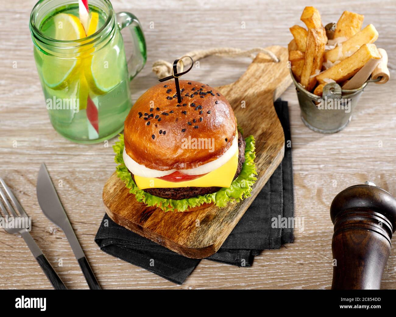 Burger and lemonade Stock Photo - Alamy