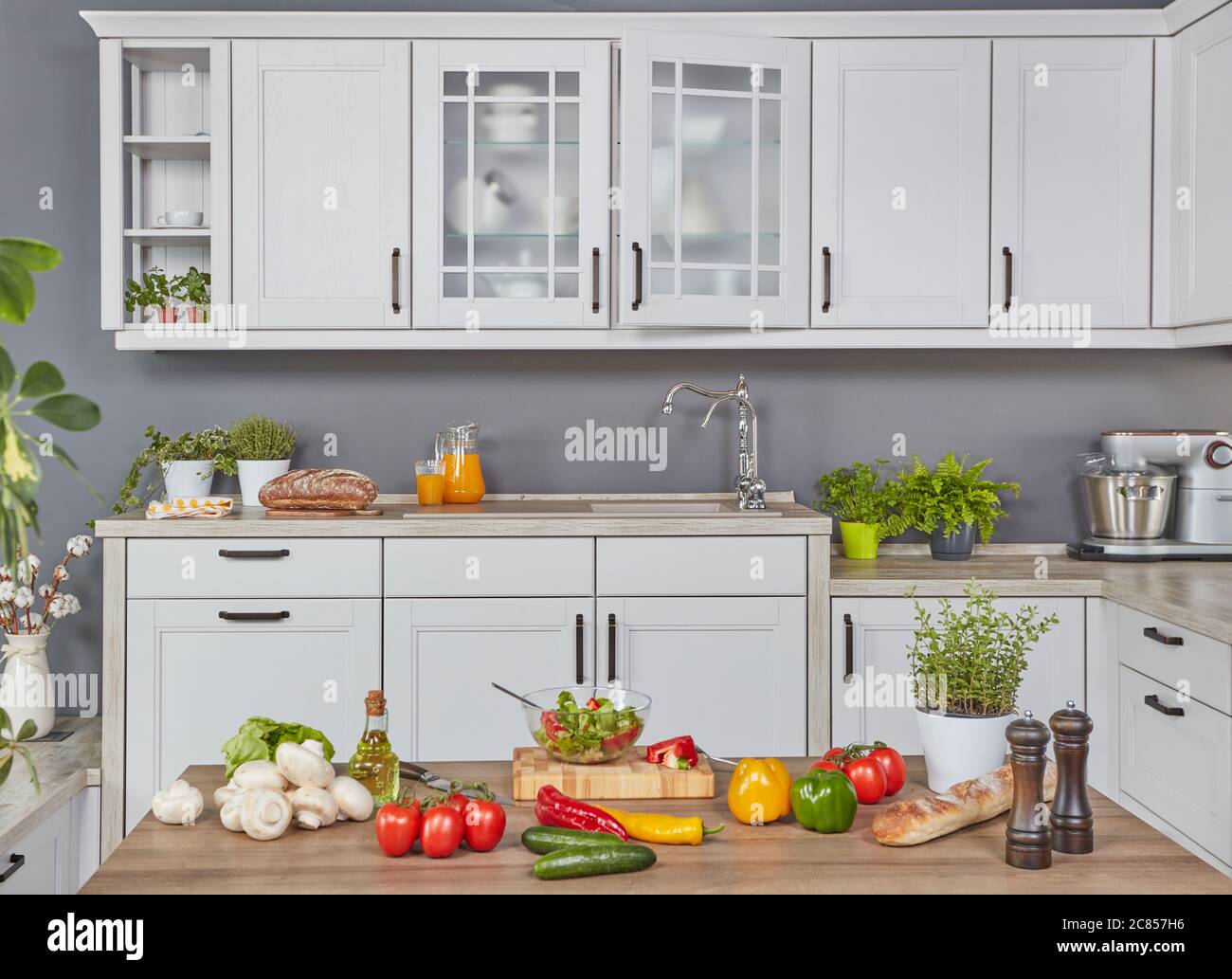 Front view of a cooking counter top in a modern kitchen Stock Photo - Alamy