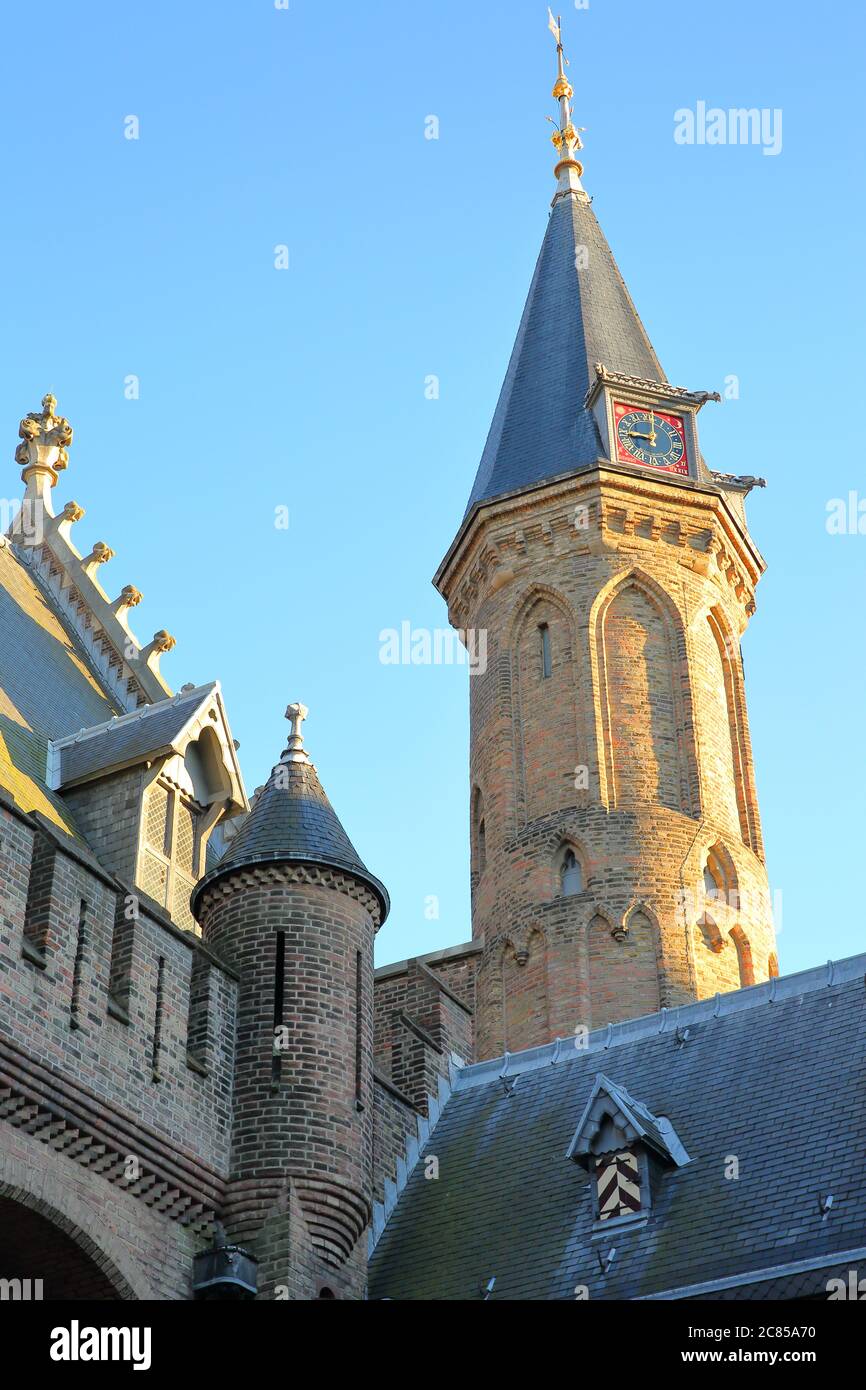 Hall of a knights castle hi-res stock photography and images - Alamy