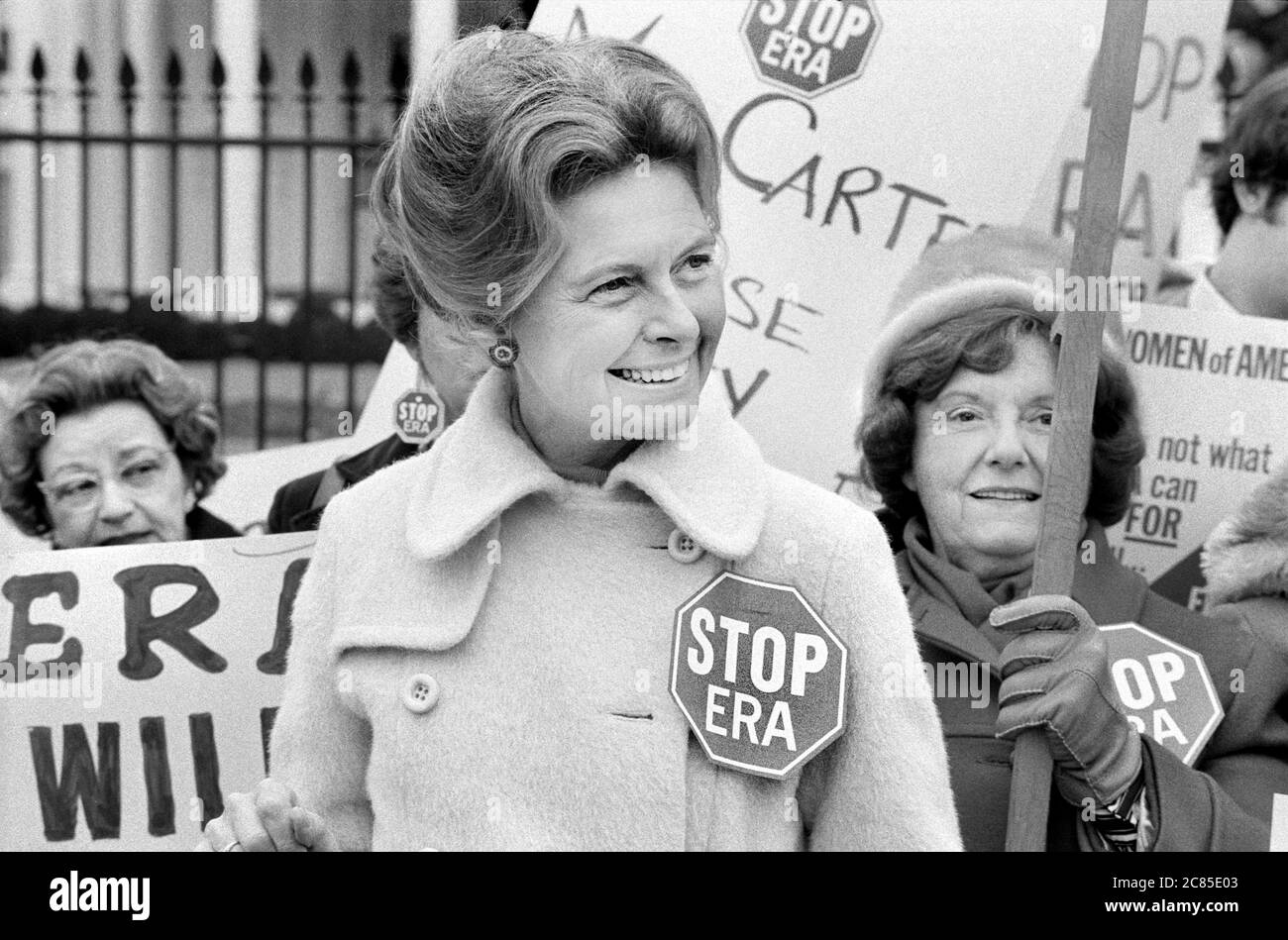 Anti era 1970s hi-res stock photography and images - Alamy