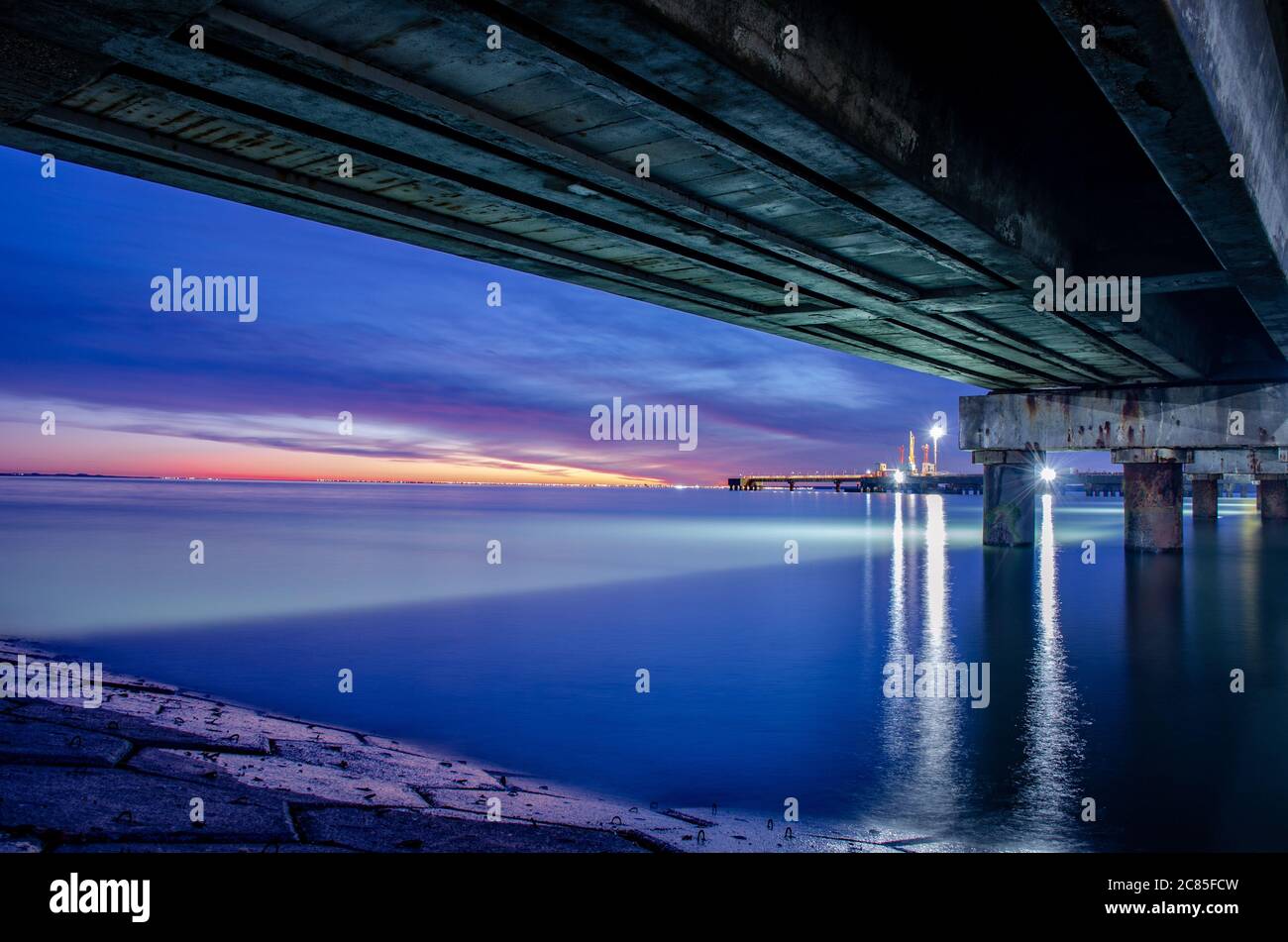 Reflejos agua hi-res stock photography and images - Alamy