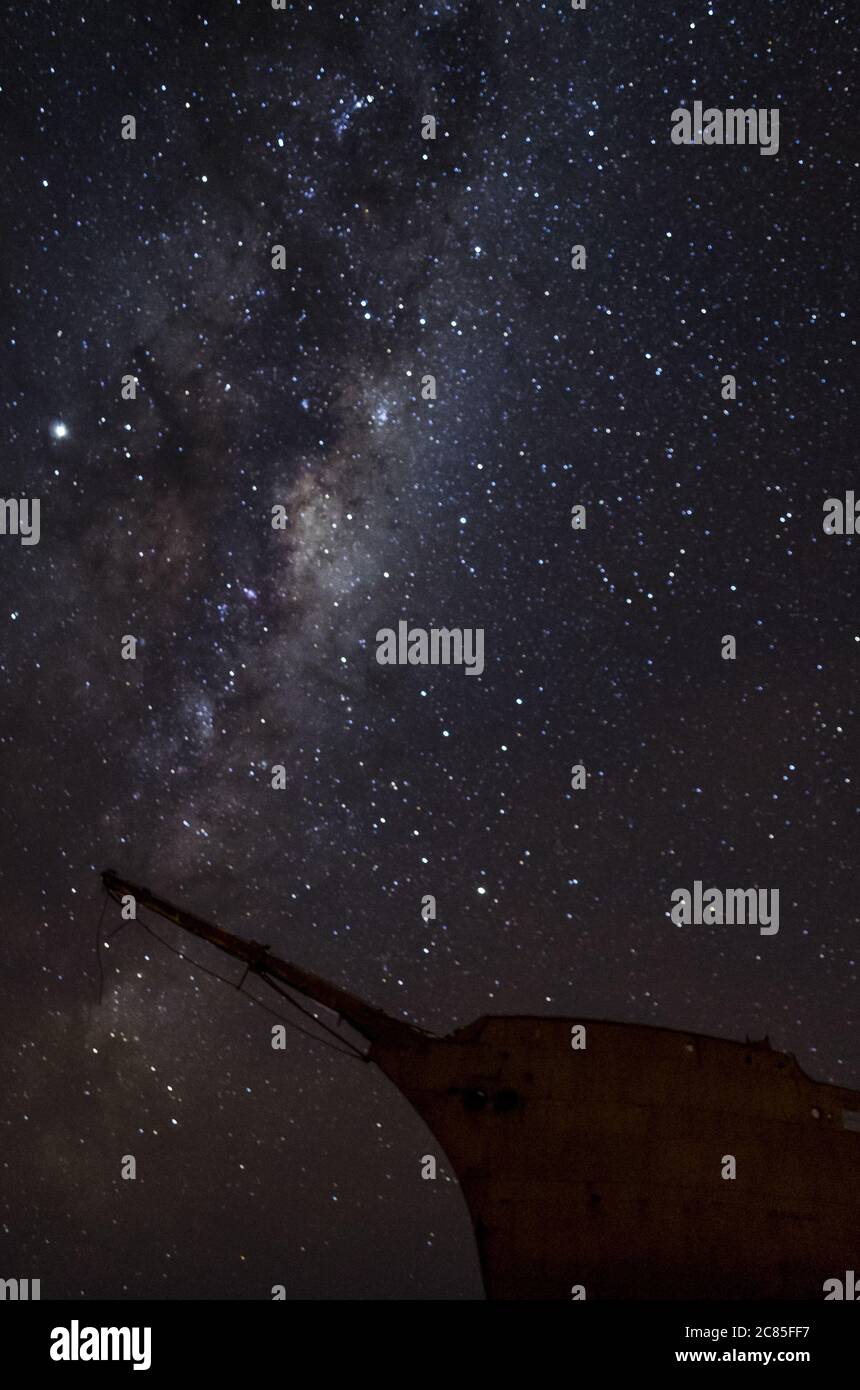 Vertical shot of a milky way galaxy with stars and space dust in the ...