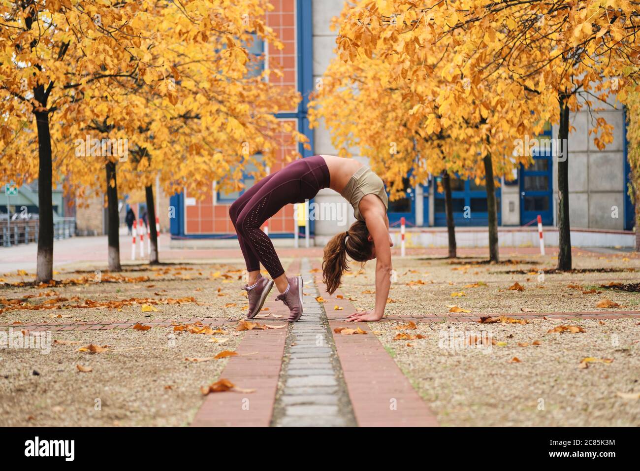 Doing bridge exercise hi-res stock photography and images - Alamy
